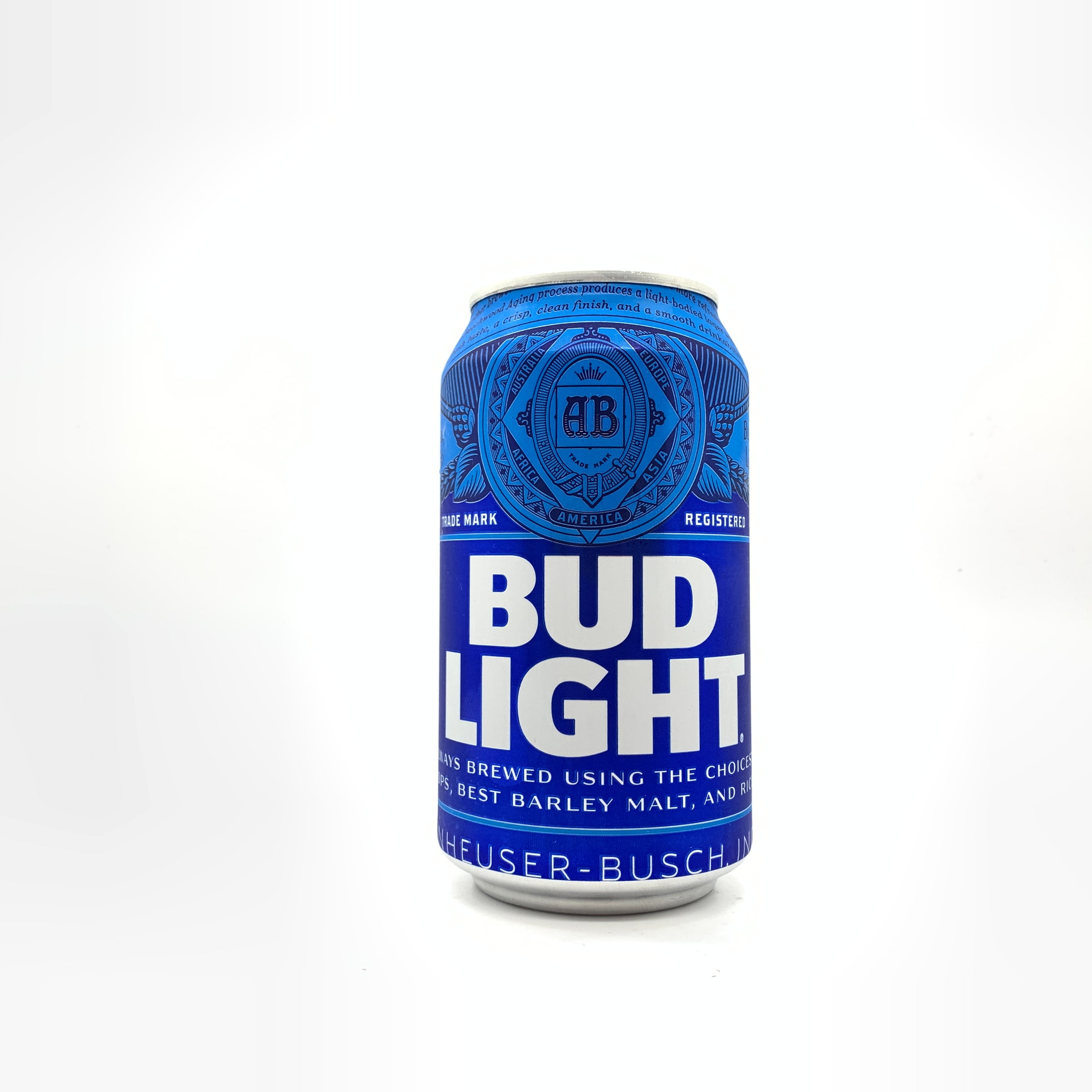 difference between budweiser and bud light